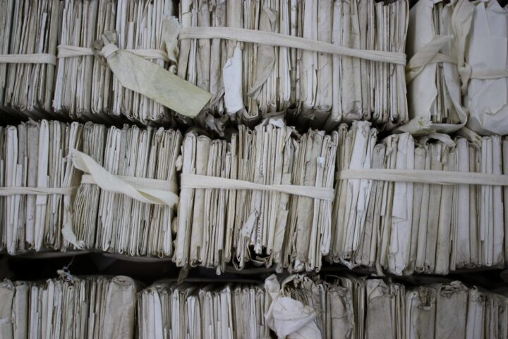 Handling paper documents - The National Archives